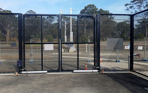 Anti - Destroy Security Perimeter Fencing , Security Mesh Fence For ...